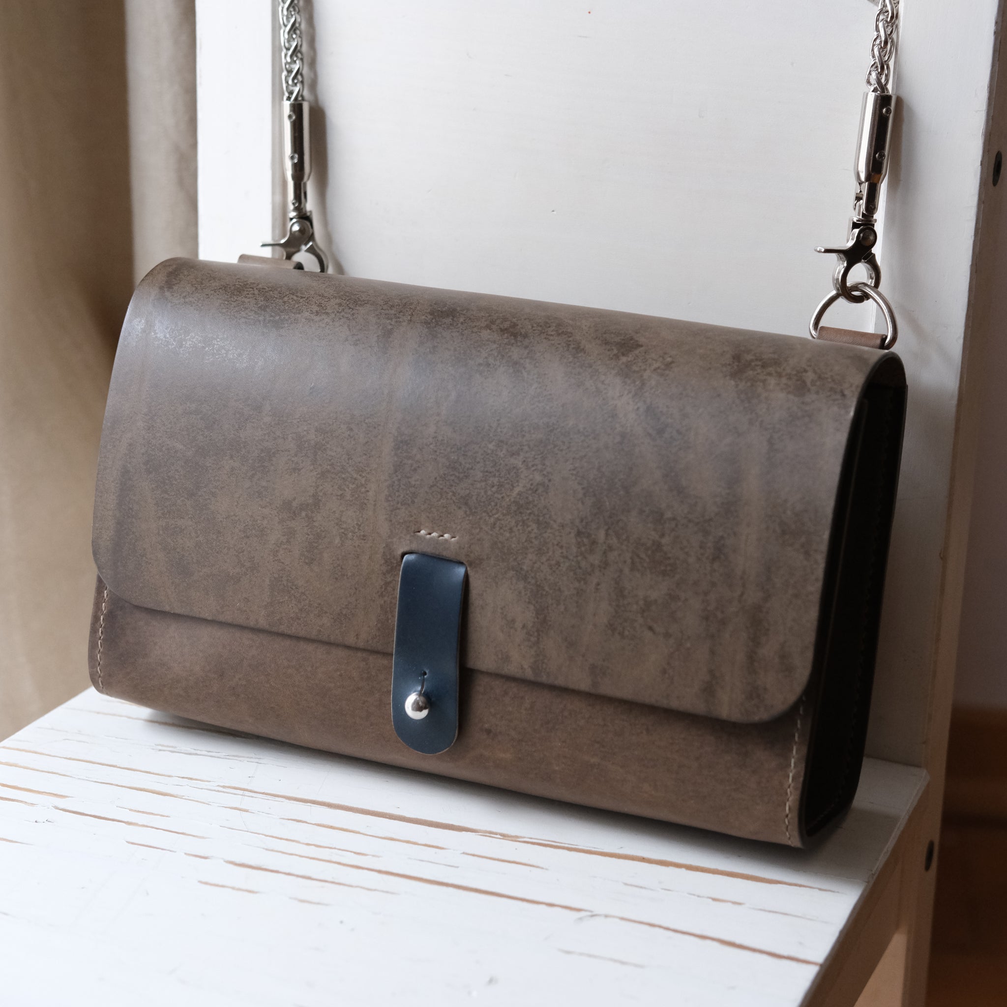 The Brigantine Bag – Crimson Hides