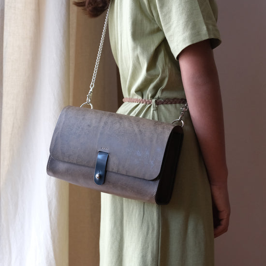 The Brigantine Bag – Crimson Hides